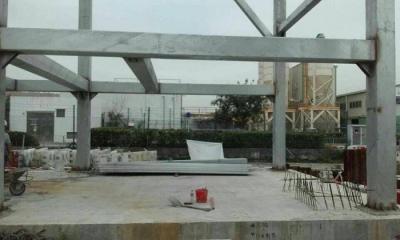 中国 BS EN の標準のプレハブの倉庫の鉄骨構造の構造 販売のため