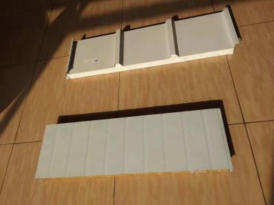 中国 50mm EPSサンドイッチ パネルおよび屋根ふきが付いている2つの床の倉庫の鉄骨構造 販売のため