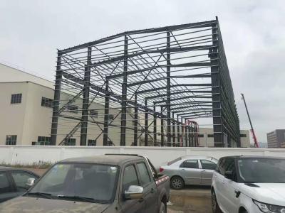 中国 Q355Bの倉庫の鉄骨構造の研修会のタイ棒の塗る固定 販売のため