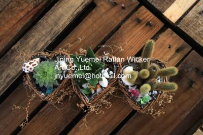 China 2016 new style wicker garden baskets group heart shape for sale