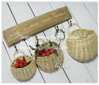 China China manufacturer wicker garden baskets willow plant baskets round shape wall stick for sale
