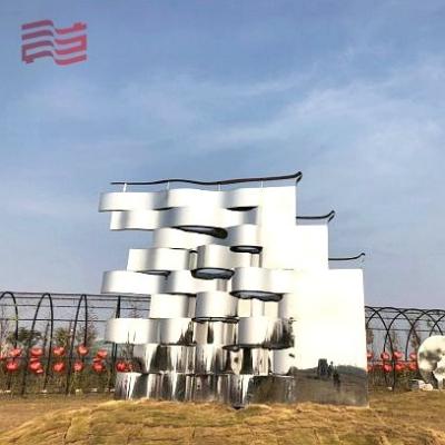 Cina Caratteristica regionale in stile europeo Parco di sculture metalliche su larga scala Progettazione professionale in vendita