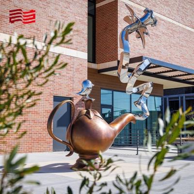 Cina Abstract Metal Outdoor Sculpture With Thoughtful Craftsmanship eleva notevolmente la bellezza naturale dei giardini in vendita