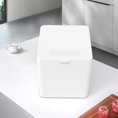 China OEM 2.5L Smart Waste Kitchen Composter Turning Food Waste to Compost Electric Compost Bin Factory Whole Customized White for sale