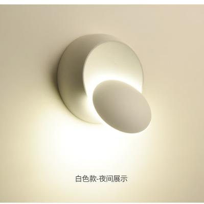China Led Wall Lamp Can Rotaing Good Lights White And Black Color 5w for sale