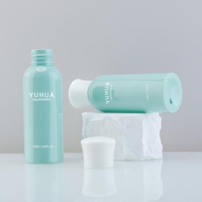 China MSDS 100ml Plastic Packaging Bottles Blue Color Clear Packaging Drink Water Bottles With Cap for sale