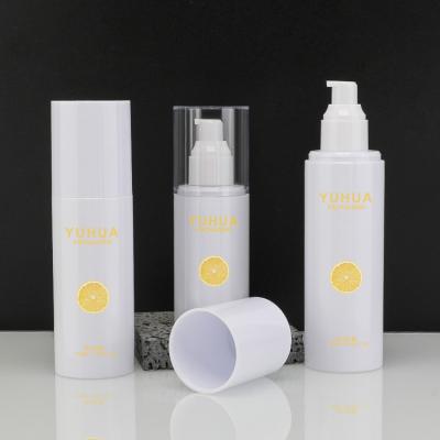 Cina la pompa senz'aria di plastica 30ml-200ml imbottiglia la crema della lozione che imballa Logo Customized in vendita