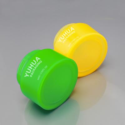 中国 ふたが付いている注文50g 100g PPのプラスチック クリーム色の瓶 販売のため