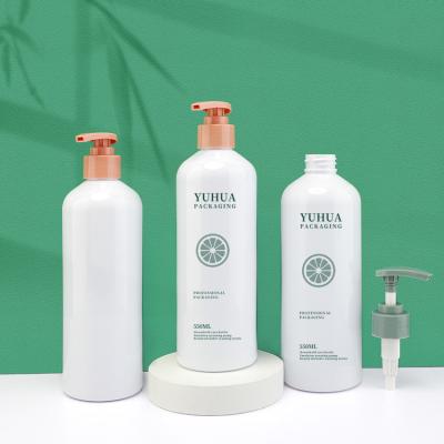 Cina Chiara serigrafia cosmetica delle bottiglie di imballaggio di plastica 550ML in vendita