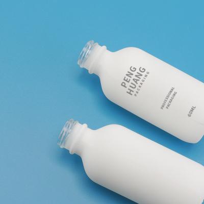Cina 2oz 60ml ha glassato la bottiglia di Boston intorno alla bottiglia di vetro del contagoccia dell'olio per capelli di vetro dell'olio essenziale in vendita