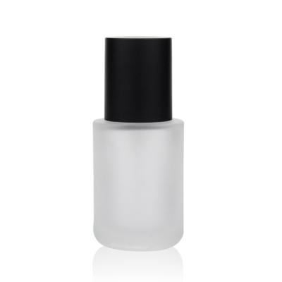China 1oz Airless Liquid Foundation Bottles 30ml With Plastic Cap Pump for sale
