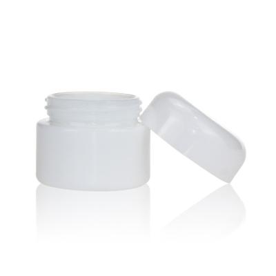 Cina bottiglia ceramica bianca di 15g 50g 100g Opal Glass Bottle Cosmetic Packaging in vendita