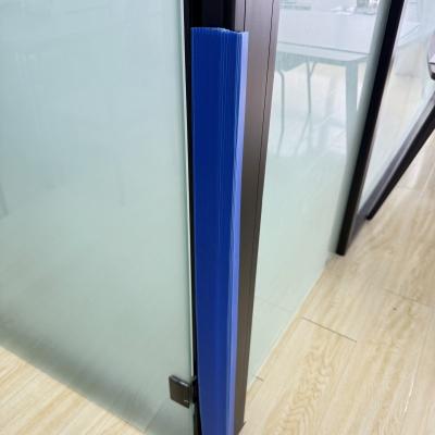 Cina Angolo di protezione cavo in plastica personalizzato da 2440x1220mm per la protezione di prodotti realizzati in PP vergine al 100% in vendita
