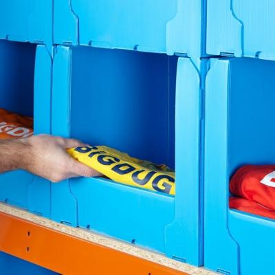 China Cajas de plástico sólido de PP apilables, duraderas y ecológicas en venta