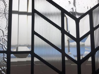 China Maakt het Architecturale Decoratieve Glas van de Inteirordeur, de Afgeschuinde Comités van de Glasdeur schoon Te koop