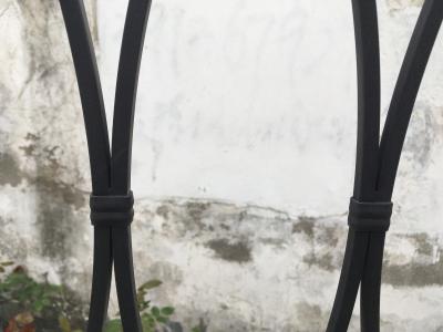 Cina Vetro temperato di tecnica intarsiato il nero di vetro superiore del ferro battuto dell'arco doppio in vendita