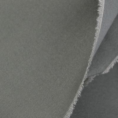 Cina Densità di materiale di poliestere spunto di 190 gm 108*58 per la produzione del mercato africano in vendita
