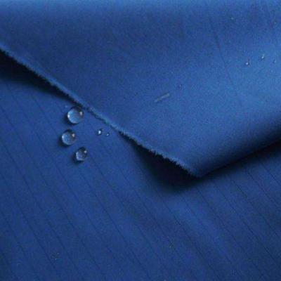China Polyester katoen geleidende vezels antistatisch weefsel met oppervlakteweerstand 10 7-10 9 Te koop