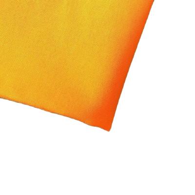 Cina Funzione Cool Feel Tissue a prova d'acqua 80polyester 20cotton Tarpaulin per abbigliamento da lavoro in vendita