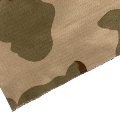 Cina Multicam 80Polyester 20Cotton Camouflage Ribstop Waterproof Coating per abbigliamento uniforme in vendita