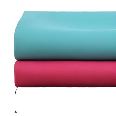 Cina Stoffa di twill standard esportata 100% poliestere rivestimento 210T Taffeta colorato in vendita
