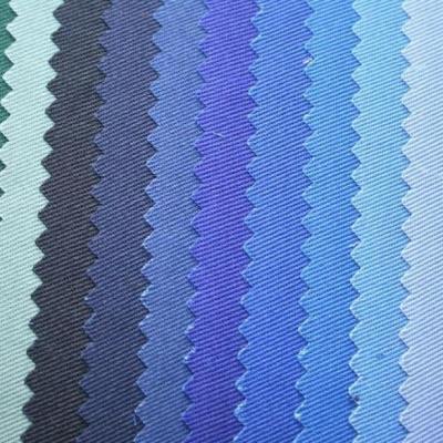 中国 防水100%ポリエステル内膜 210T タフェタ カスタマイズされた色織物パターン SOLIDS 販売のため