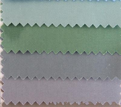 Cina 65% poliestere 35% cotone High End Retardant TC Poplin Tessuto liscio per tasche in vendita