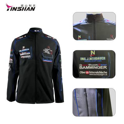 Cina Metodi di stampa personalizzati Abbigliamento da equitazione per uomini Poly Cotton Softshell Giacca da corsa in vendita