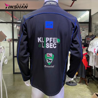Cina Metodi di stampa personalizzati Abbigliamento da equitazione per uomini Poly Cotton Softshell Giacca da corsa in vendita