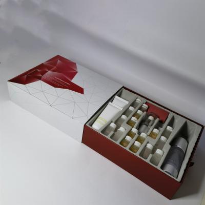 Cina Scatola di imballaggio stampata regalo personalizzata che affolla la scatola cosmetica ondulata in vendita