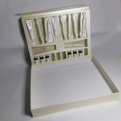 中国 注文磁気閉鎖の折りたたみのペーパー ギフト用の箱のマットのラミネーションPMS色 販売のため