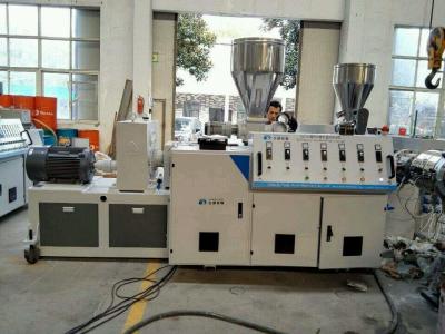 China Plastic HDPE PP Water Gas Pipe Making Machine With PLC Controlling for sale