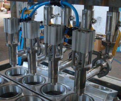China Kopwas het Vullen Verzegelende Auto het Vullen Machine voor de Drank van het Watersap Te koop