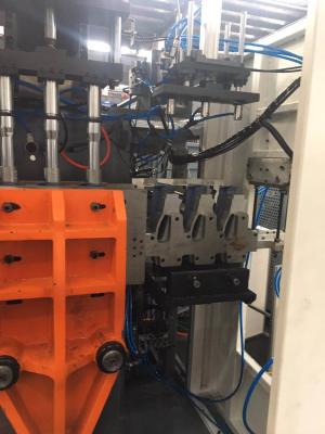 China Het Afgietselmachine van de uitdrijvings Plastic Fles voor 2L-Jerrycan, Dubbele Post Te koop