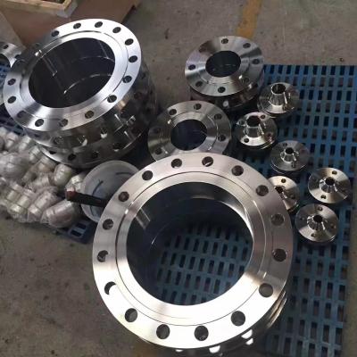 Cina Materiale forgiato durevole di dimensione DN32/42,4 della flangia PN16 del collo della saldatura del grande diametro in vendita