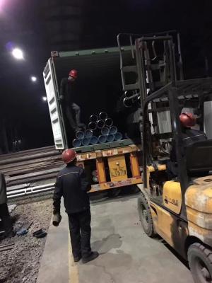 Cina Tubo senza saldatura dell'acciaio dolce del GOST 8732, contenuto di carbonio del tubo senza cuciture 0.30% di precisione in vendita