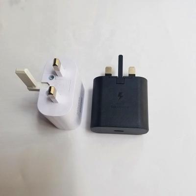 中国 PD 3.0 PPSの壁の充電器イギリスの本管3 Pinの折り畳み式のプラグ・アダプタUSB C力のアダプター 販売のため