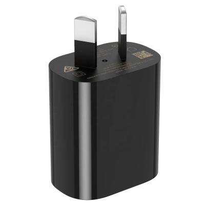 中国 8月のプラグを持つ速い充満3.0 usbの壁の充電器18W速い充満力のアダプターの多用性がある10W無線充電器 販売のため