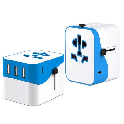 Cina 4 spina variabile 20W 5V4.0A della parete del porto dell'adattatore universale veloce pieghevole del caricatore CA01005 in vendita