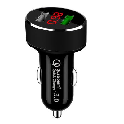 Cina CC ad alta velocità veloce doppia del caricatore 30W del telefono dell'automobile del ODM USB al caricatore dell'automobile di CC con l'esposizione di LED in vendita