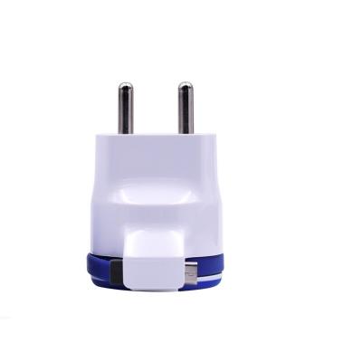 中国 2引き込み式のつくケーブル マイクロUSB/のタイプCケーブル5V 2.1A旅行充電器力のアダプターを持つ左舷USBの壁の充電器 販売のため