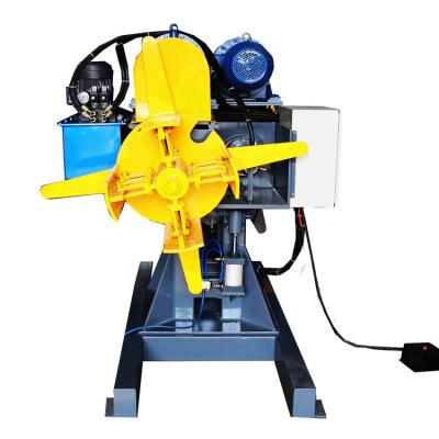 China Aangepaste Automatische Dubbele Hoofdstaalrol Hydraulische 5T 10T Decoiler Te koop