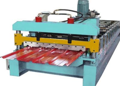 Cina Precisione di taglio idraulico Roof Roll Forming Machine con sistema di controllo PLC in vendita