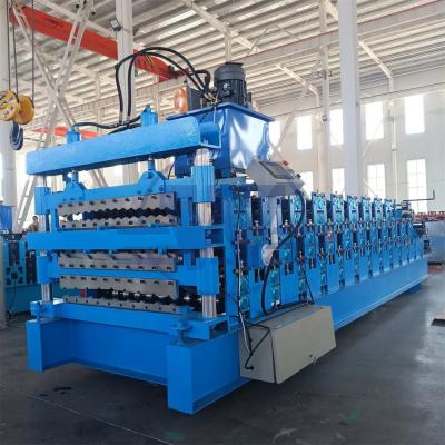 Cina 3 in 1 Metal Steel Ibr Roofing Sheets Roll Forming Machine con tre profili personalizzati in vendita