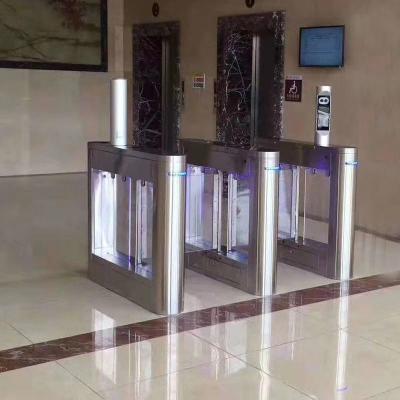 Cina Cancello girevole su misura della barriera dell'oscillazione di RoHs del CE degli ss 304 all'aperto dell'interno in vendita