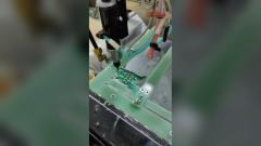 H-D01 Needle Dispensing Valve – High-Viscosity Dispensing in Action