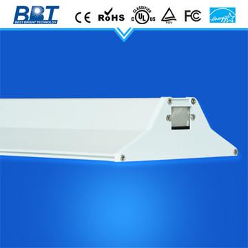 Cina l'alto lux 135W ha condotto le luci basse della baia con 3 anni di garanzia CRI80 IP54 per l'ufficio in vendita