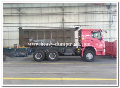 China Sinotruck CDW 6 x 4 tipper truck Driving  336HP Euro III Engine with 10 Tyres for sale