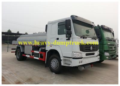 Cina Mini autocisterna 6.65cbm euro3, camion di consegna dell'olio 300 HP dell'olio in vendita
