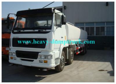 China HOWO 30000L Water Tank Truck  transport with  6x4 drive white for sale